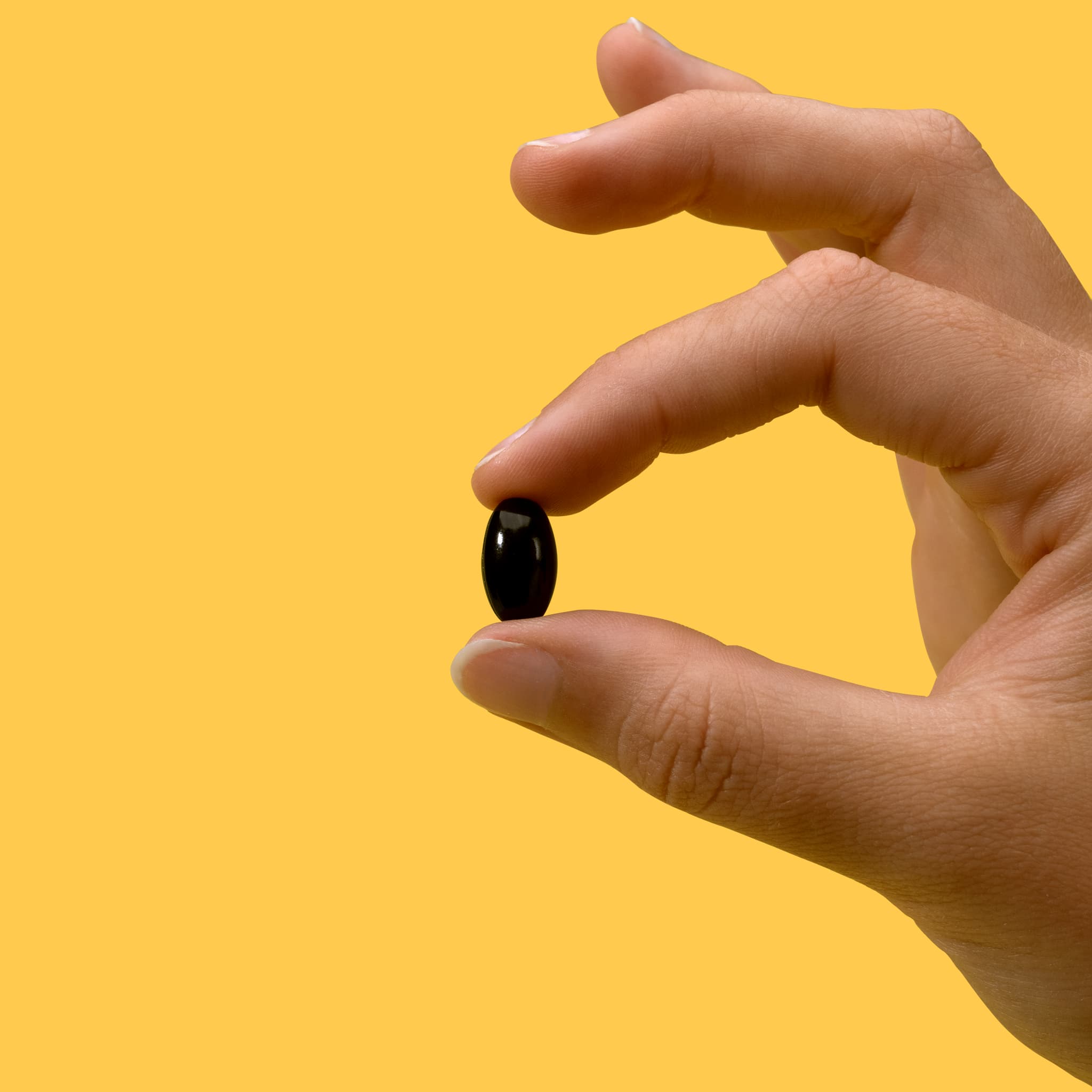 Omega-3 Mini Softgels | DHA and EPA | iwi life